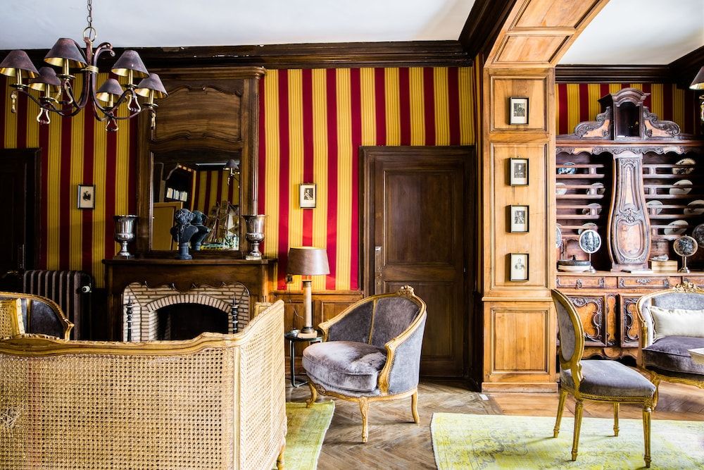 Domaine des Saints Pères i Montagnole - Få de bedste tilbud!